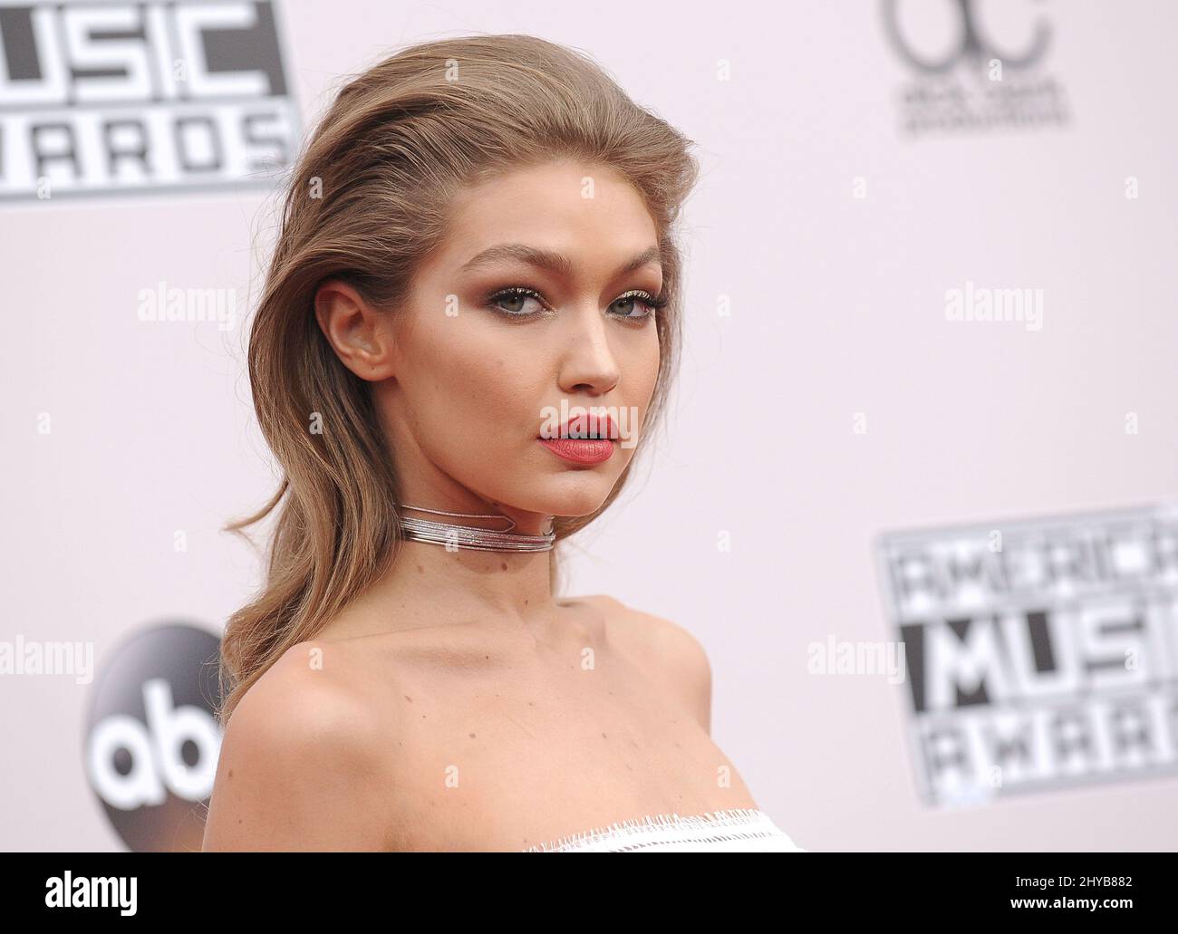 Gigi Hadid arriving for The 44th Annual American Music Awards held at ...