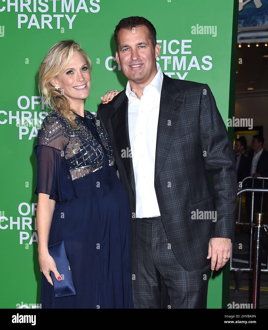 Molly Sims and Scott Stuber attends the Los Angeles Premiere of 'Office ...