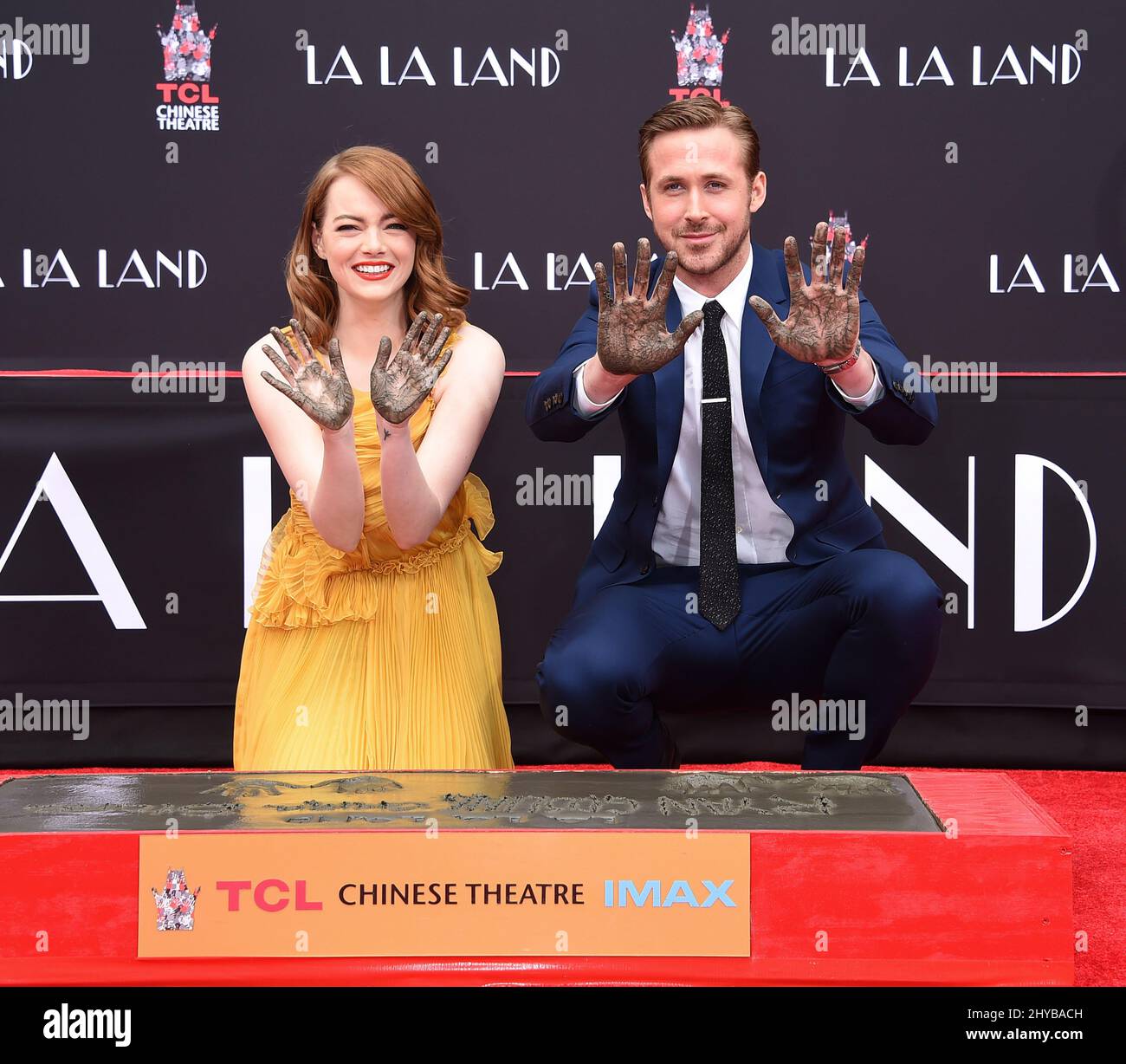 Emma Stone and Ryan Gosling at their hand and footprint ceremony in ...