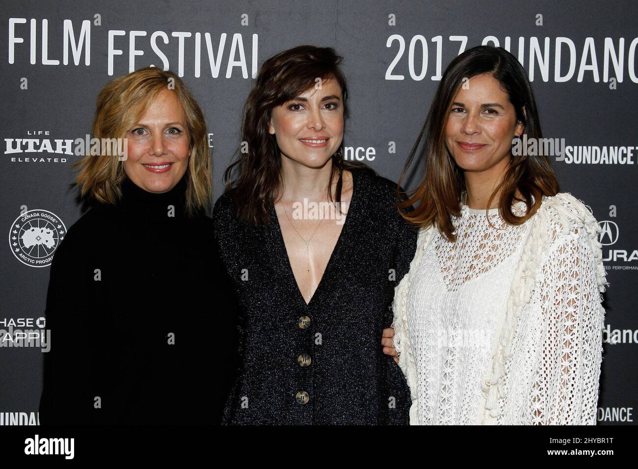 Julie Rudd, Alethea Jones, Naomi Scott attends the "Fun Mom Dinners ...