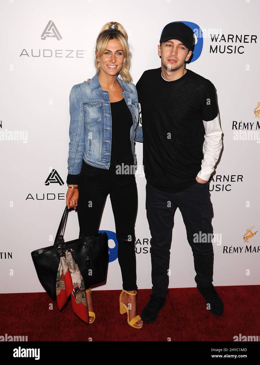 Tyler joseph and jenna joseph hi-res stock photography and images - Alamy