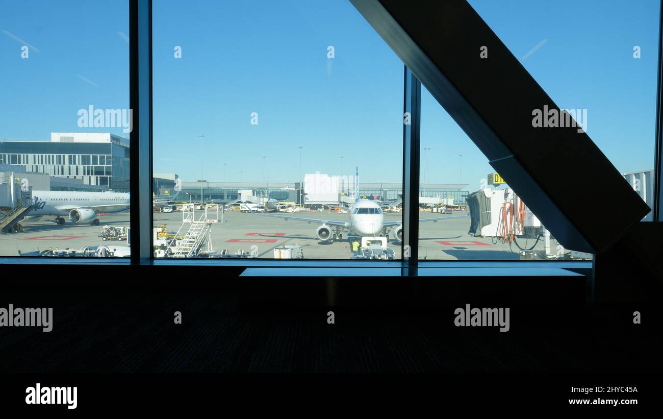 View of runway and tarmac at San Francisco International Airport from ...