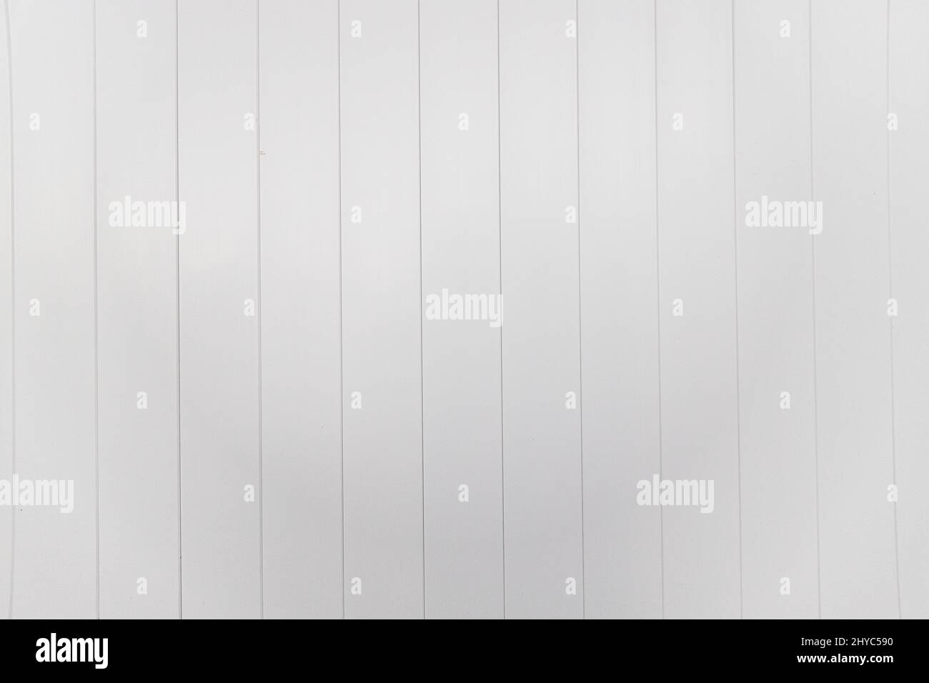 White blank wall with vertical stripes Stock Photo - Alamy