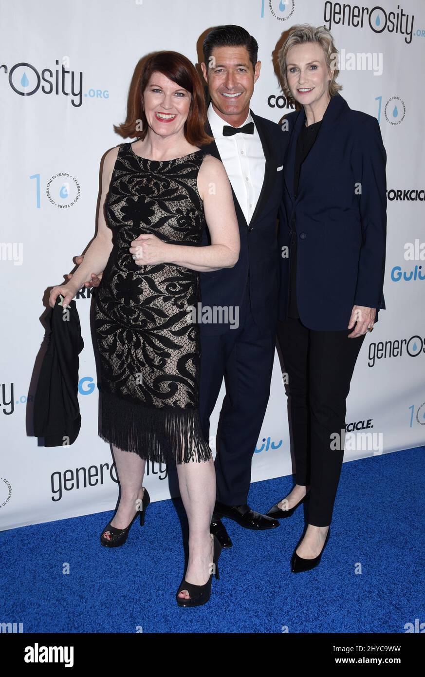 Kate Lynch Lie With Me