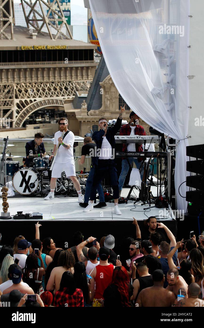 Machine Gun Kelly attends Drai's Beachclub at The Cromwell hosted by ...