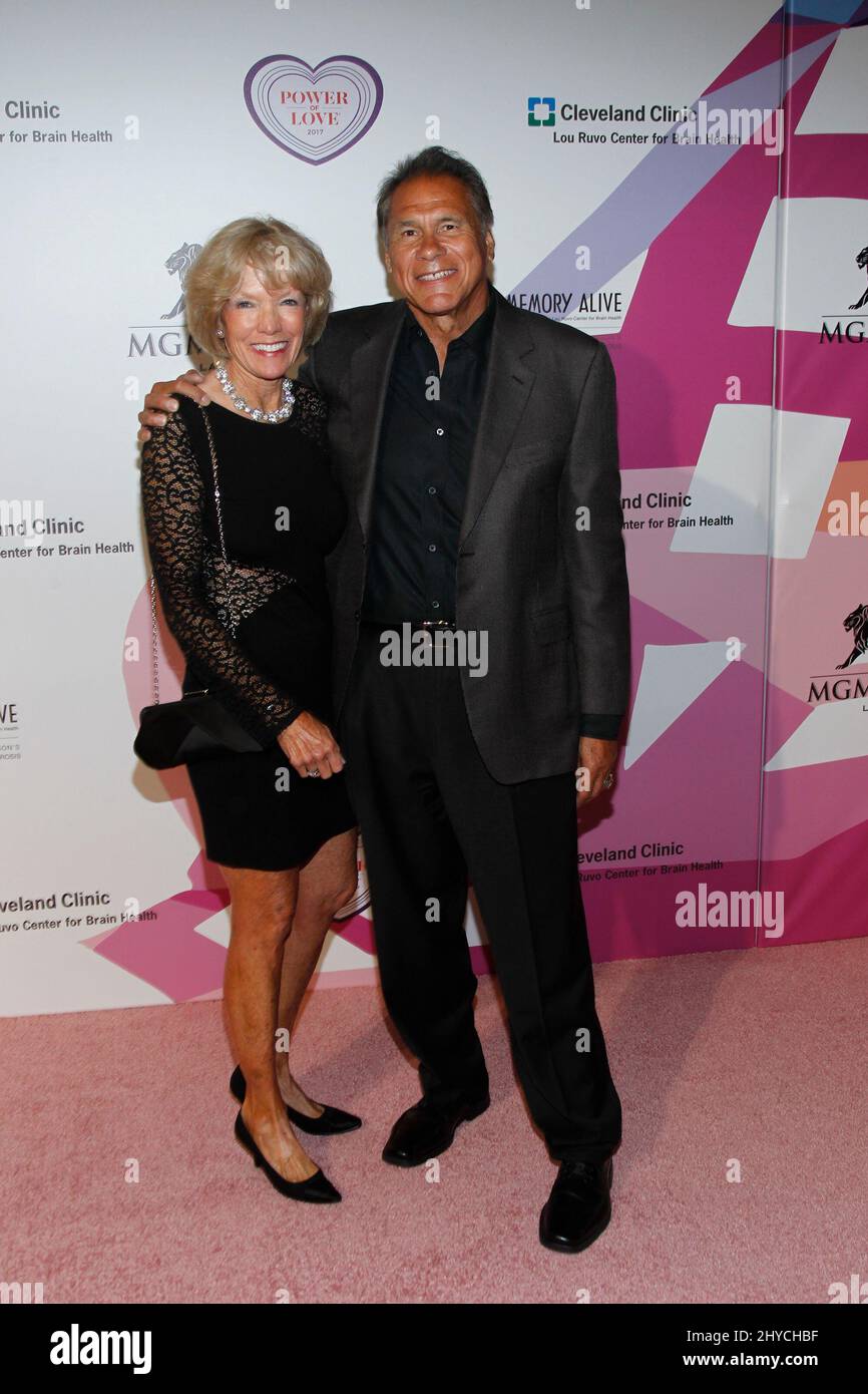 Gerry Plunkett, Jim Plunkett attending the Keep Memory Alive 21st ...