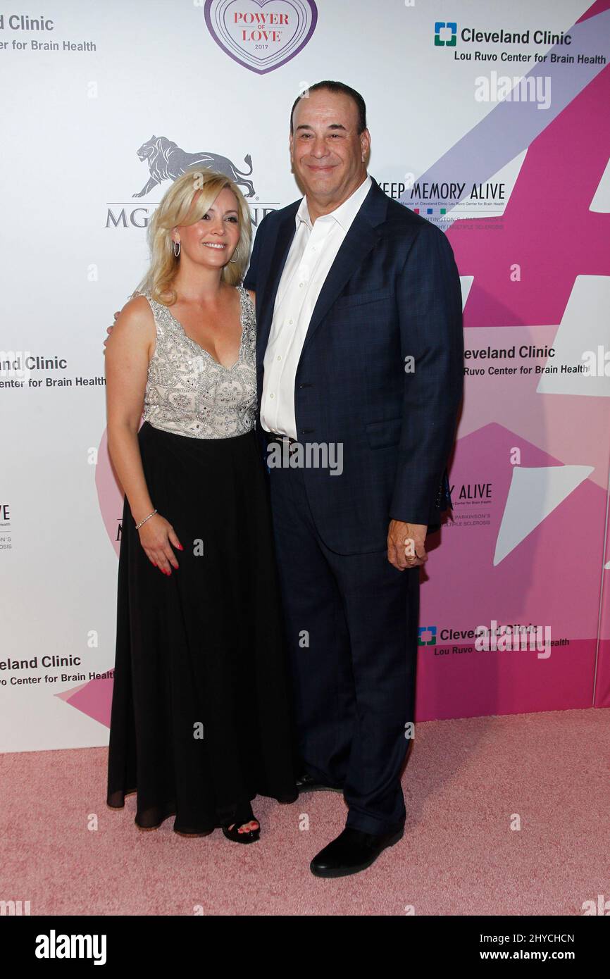 Nicole taffer and jon taffer hi-res stock photography and images - Alamy