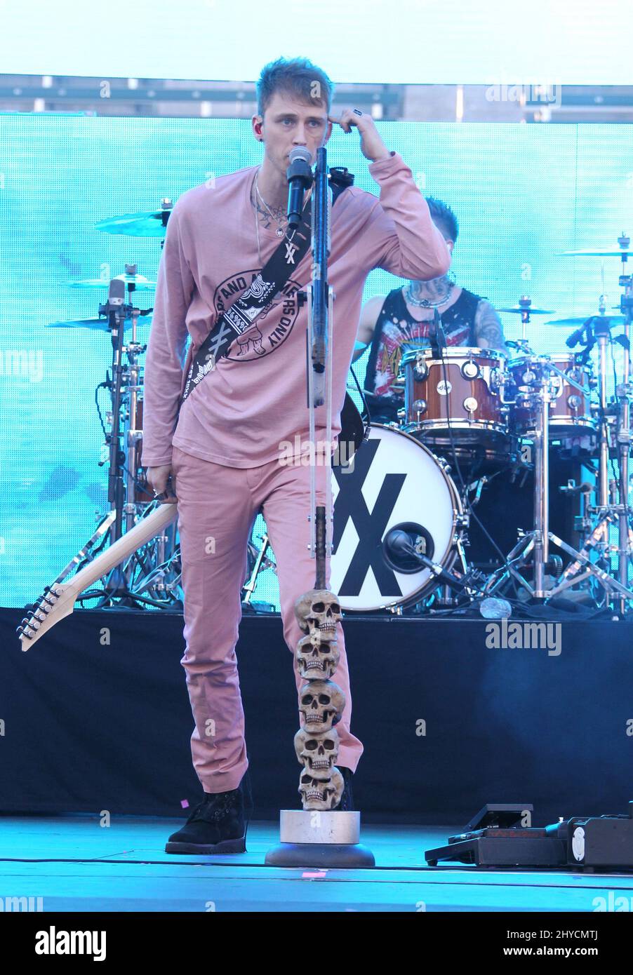 Concert machine gun kelly hi-res stock photography and images - Alamy