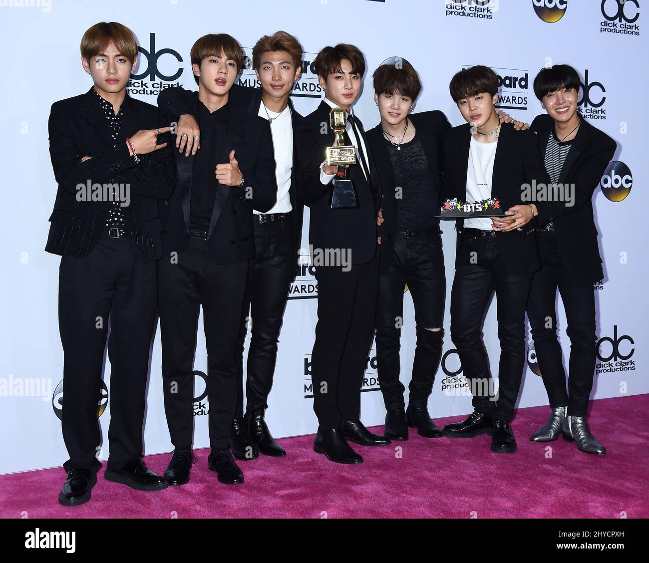Bts awards hi-res stock photography and images - Alamy