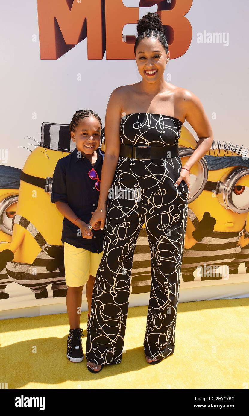 Tia Mowry and Cree Taylor Hardrict attending the premiere of Despicable ...