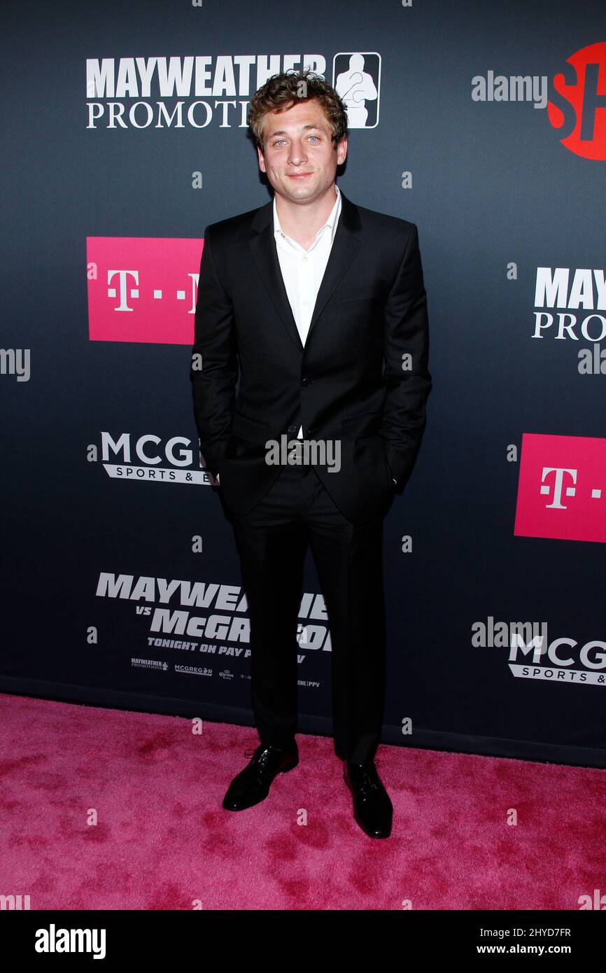 Jeremy Allen White arriving for Showtime's Mayweather vs. McGregor Pre ...