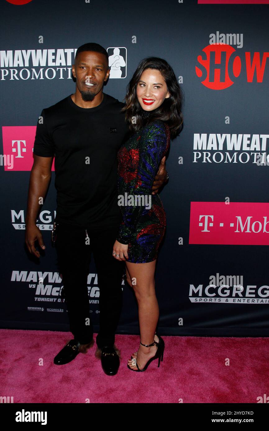 Jamie Foxx, Olivia Munn arriving for Showtime's Mayweather vs. McGregor ...