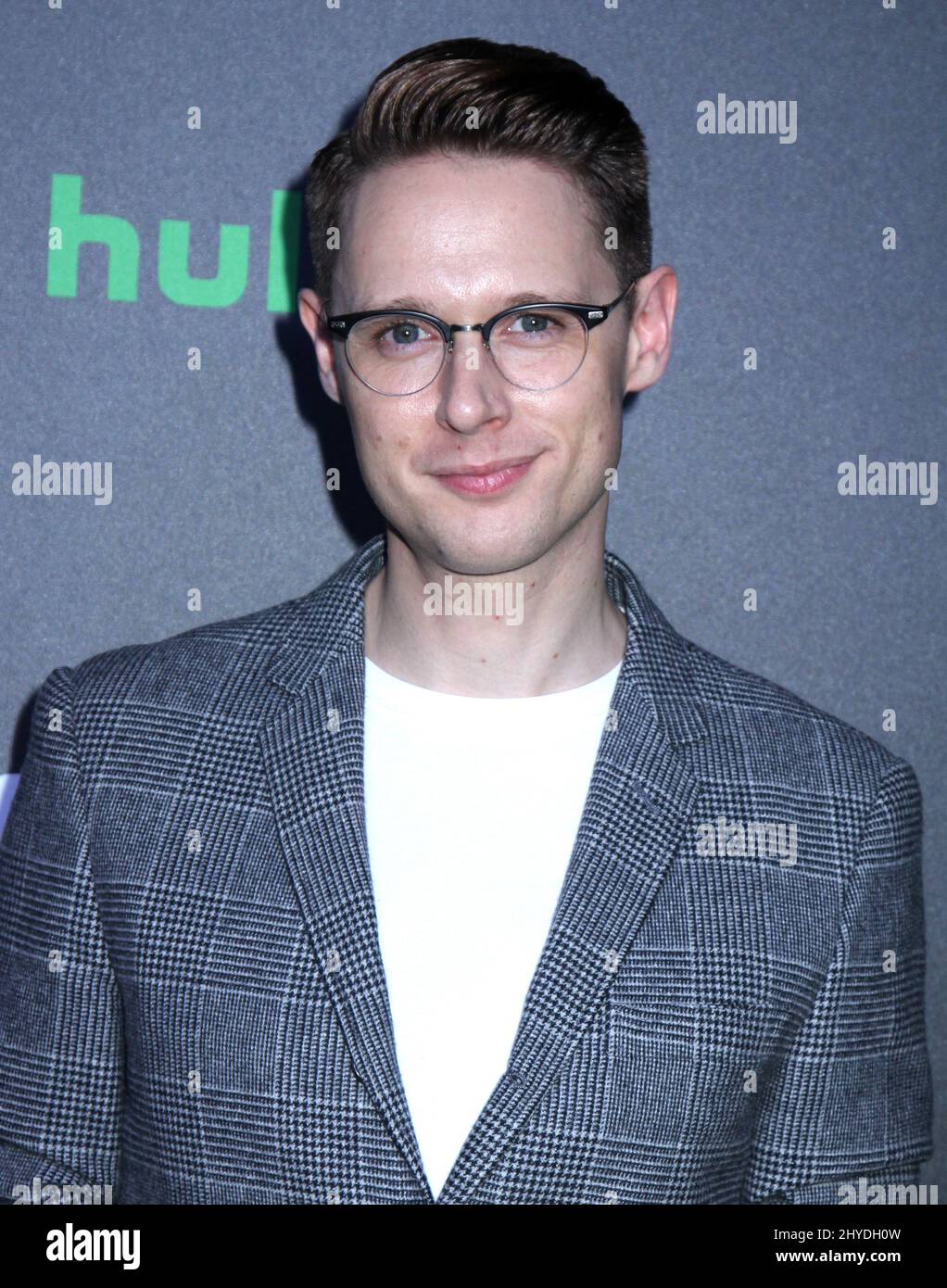 Samuel Barnett attending the Hulu/Entertainment Weekly New York Comic ...