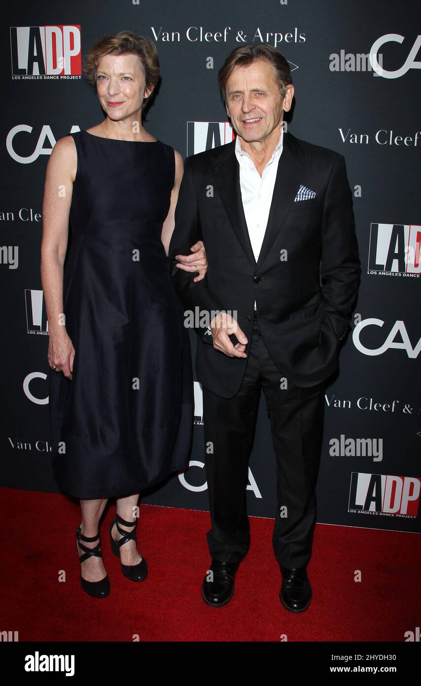 Lisa Rinehart and Mikhail Baryshnikov arriving as L.A. Dance Project ...