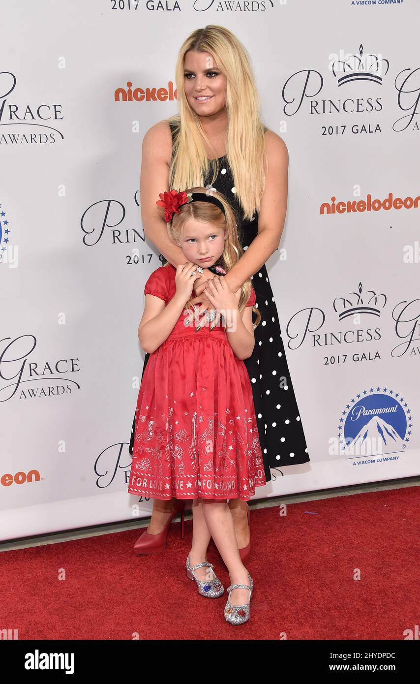 Jessica simpson and maxwell johnson hi-res stock photography and images ...