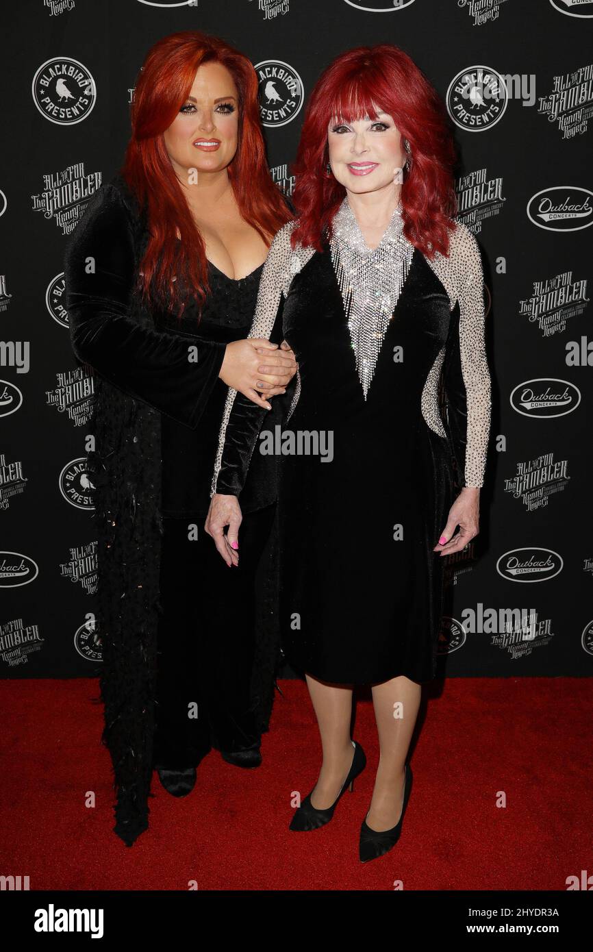 Wynonna judd kenny rogers hi-res stock photography and images - Alamy
