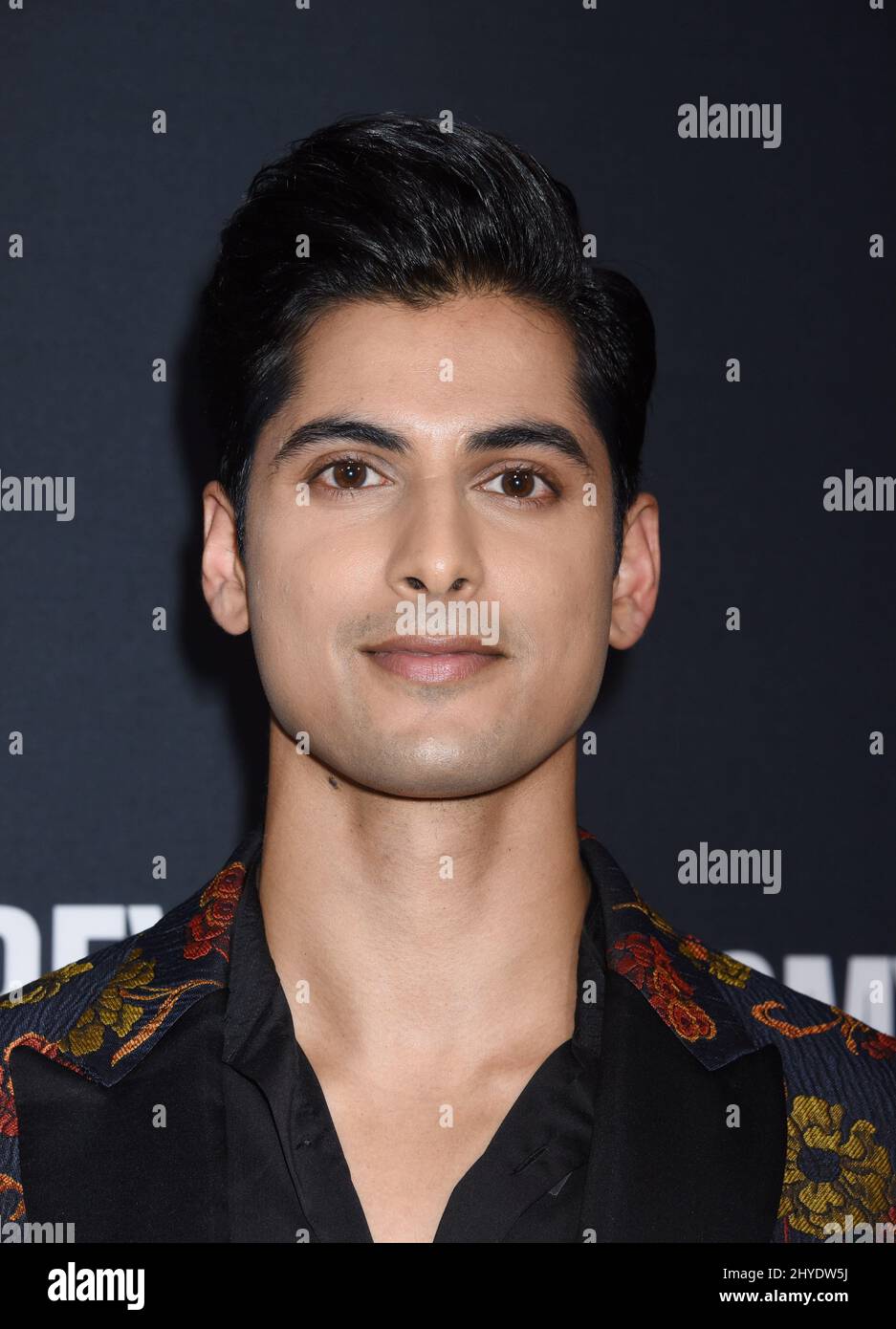 Greys anatomy 300th episode event hi-res stock photography and images ...