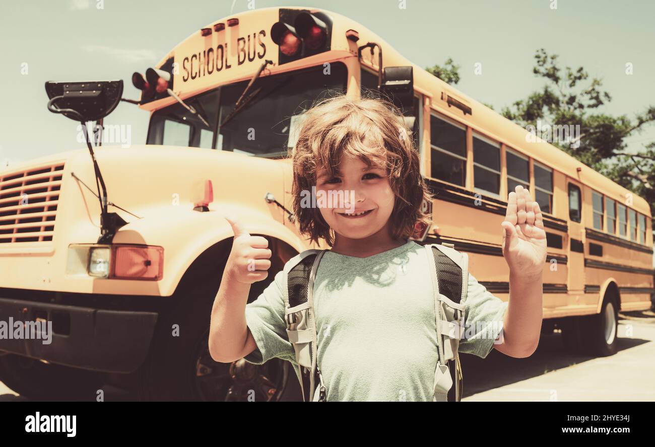 Schoolbus child hi-res stock photography and images - Alamy