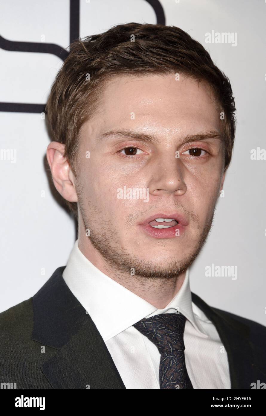 Evan Peters Frontal