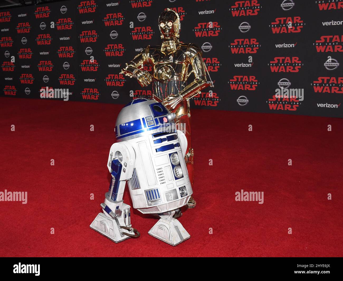 C3p0 and r2d2 hi-res stock photography and images - Alamy