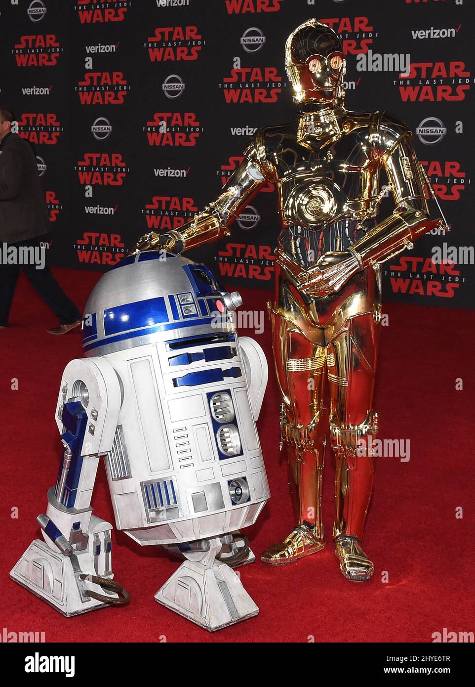 R2D2 and C3P0 at the world premiere of Lucasfilm's "Star Wars: The Last ...