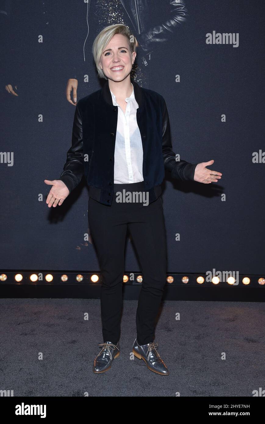 Hannah Hart attending the Pitch Perfect 3 World Premiere in Los Angeles ...