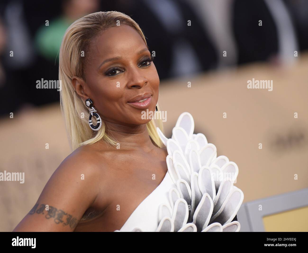 Mary J. Blige attending the 24th Annual Screen Actors Guild Awards held ...