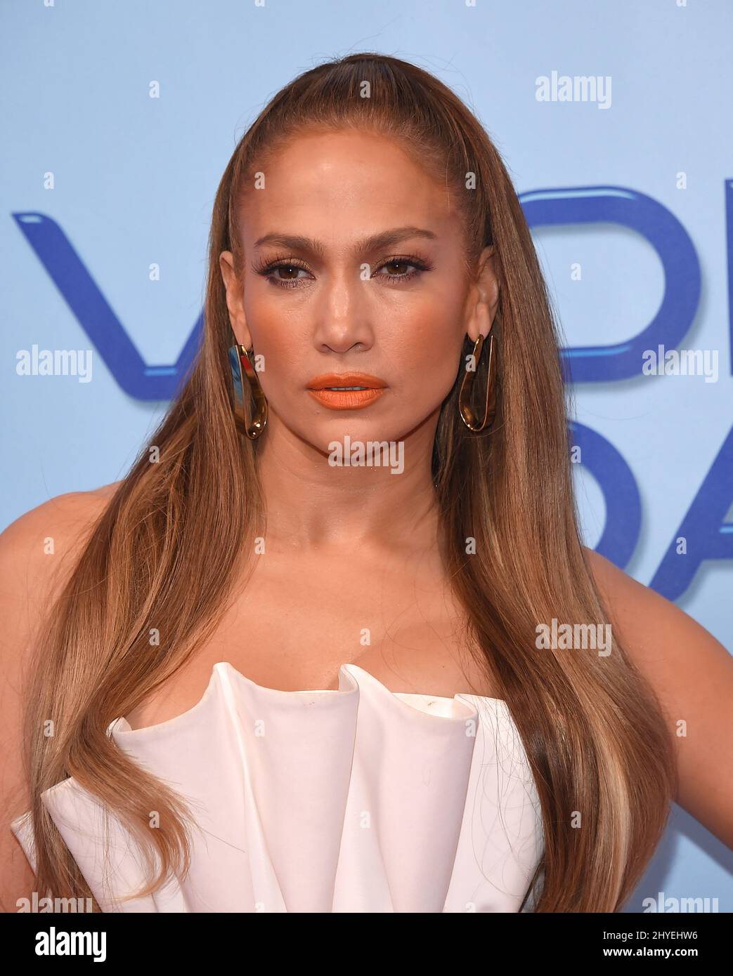 World of dance television show hi-res stock photography and images - Alamy