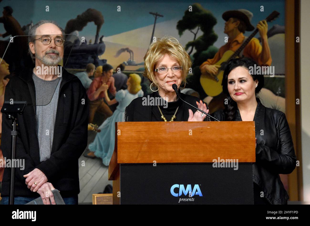Dottie West's son Kerry West, country singer Jeannie Seely and Dottie ...