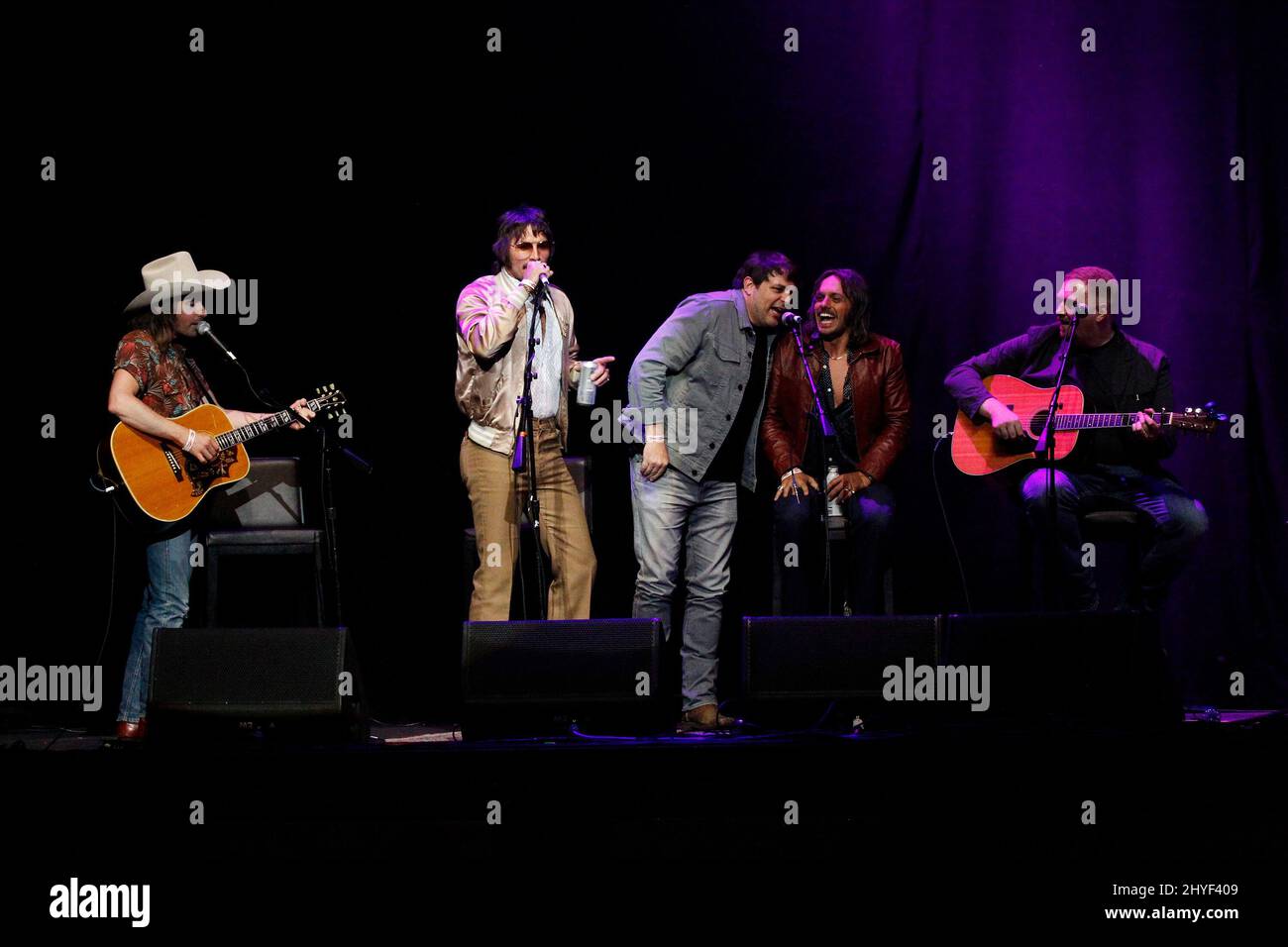 Josh carson hi-res stock photography and images - Alamy