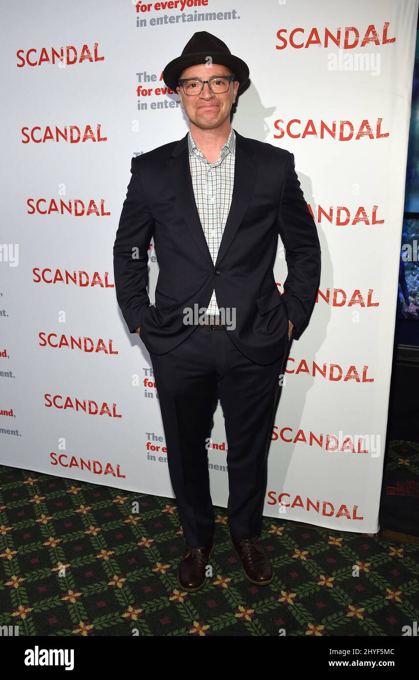 Joshua Malina at The Actors Fund's 'Scandal' Finale Live Stage Reading ...