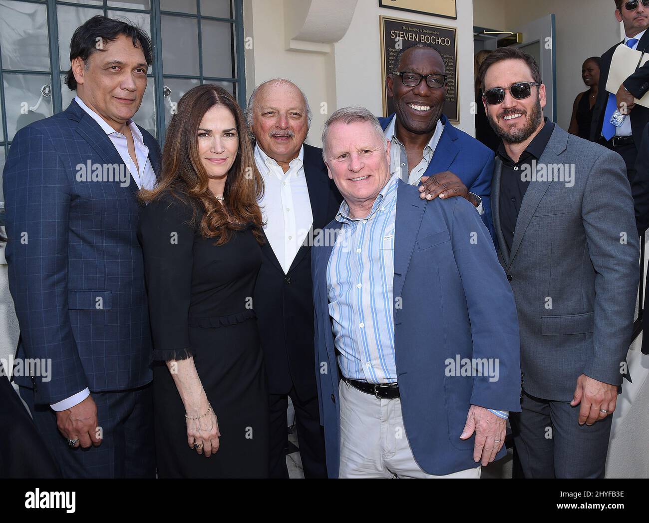 Jimmy smits kim delaney hi-res stock photography and images - Alamy