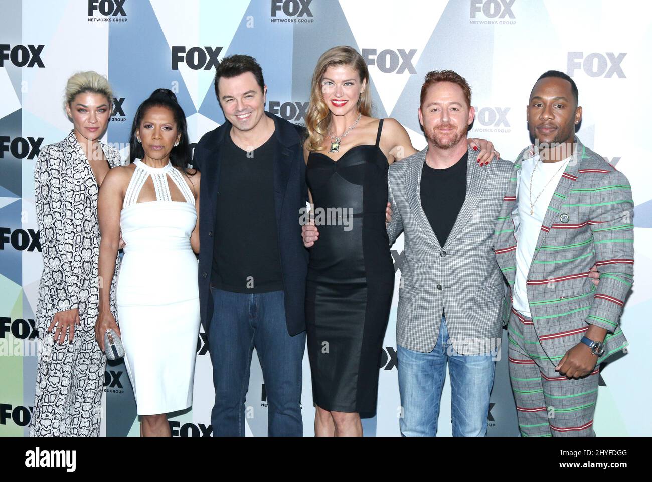 Jessica Szhor, Penny Johnson Jerald, Seth MacFarlane, Adrianne Palicki ...