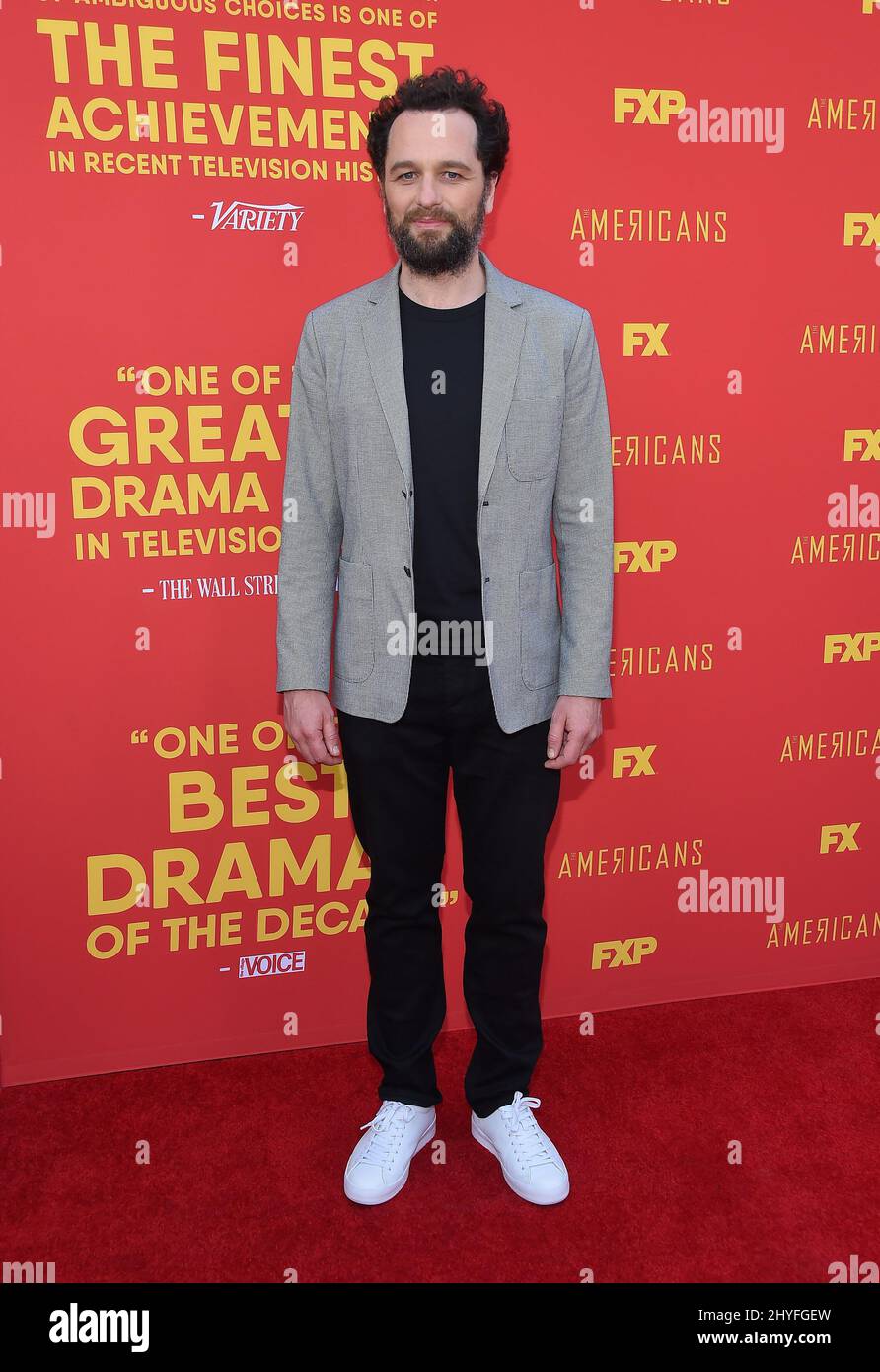 The americans matthew rhys hi-res stock photography and images - Alamy