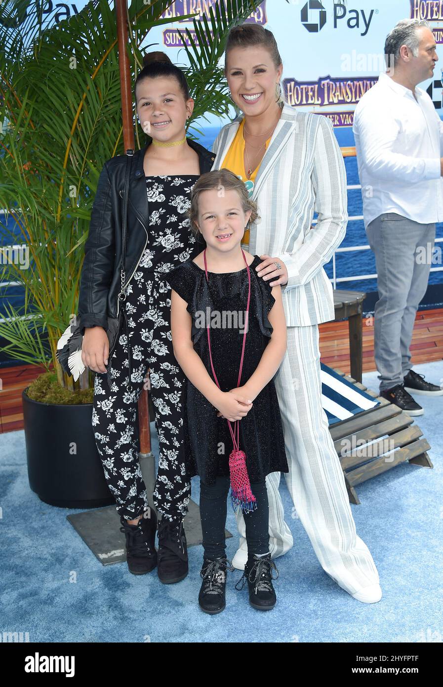 Jodie Sweetin, Beatrix Coyle and Zoie Herpin arriving to the 'Hotel ...