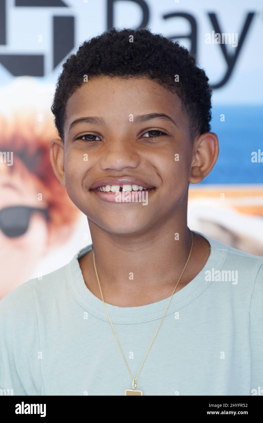 Lonnie Chavis at the "Hotel Transylvania 3: Summer Vacation" World ...