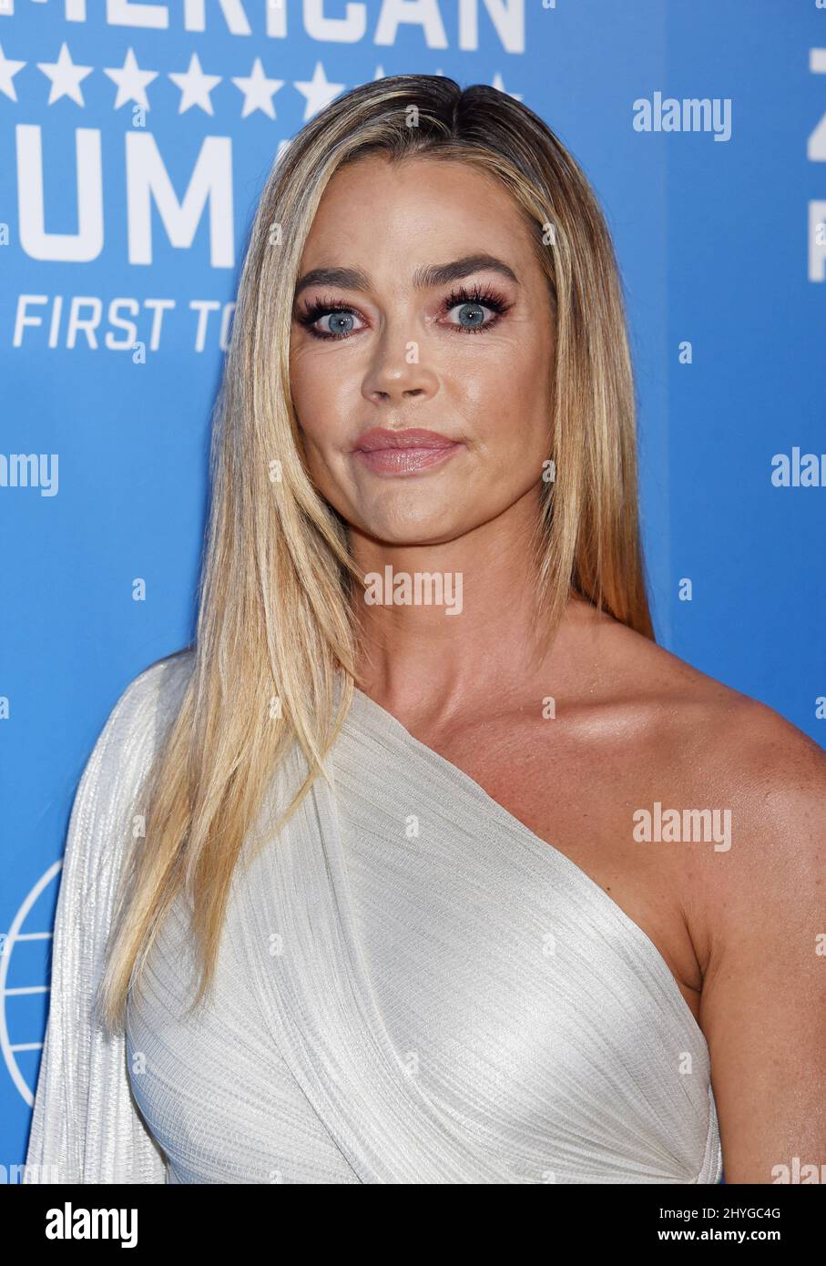 Denise Richards at the 2018 American Humane Hero Dog Awards held at the ...