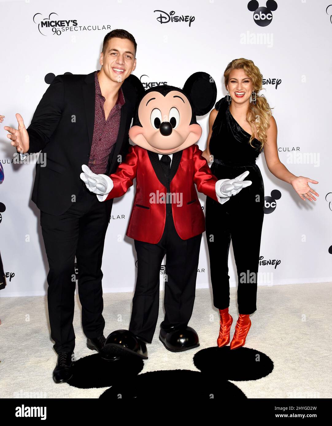 Andre Murillo, Mickey Mouse and Tori Kelly arrive at Mickey's 90th ...
