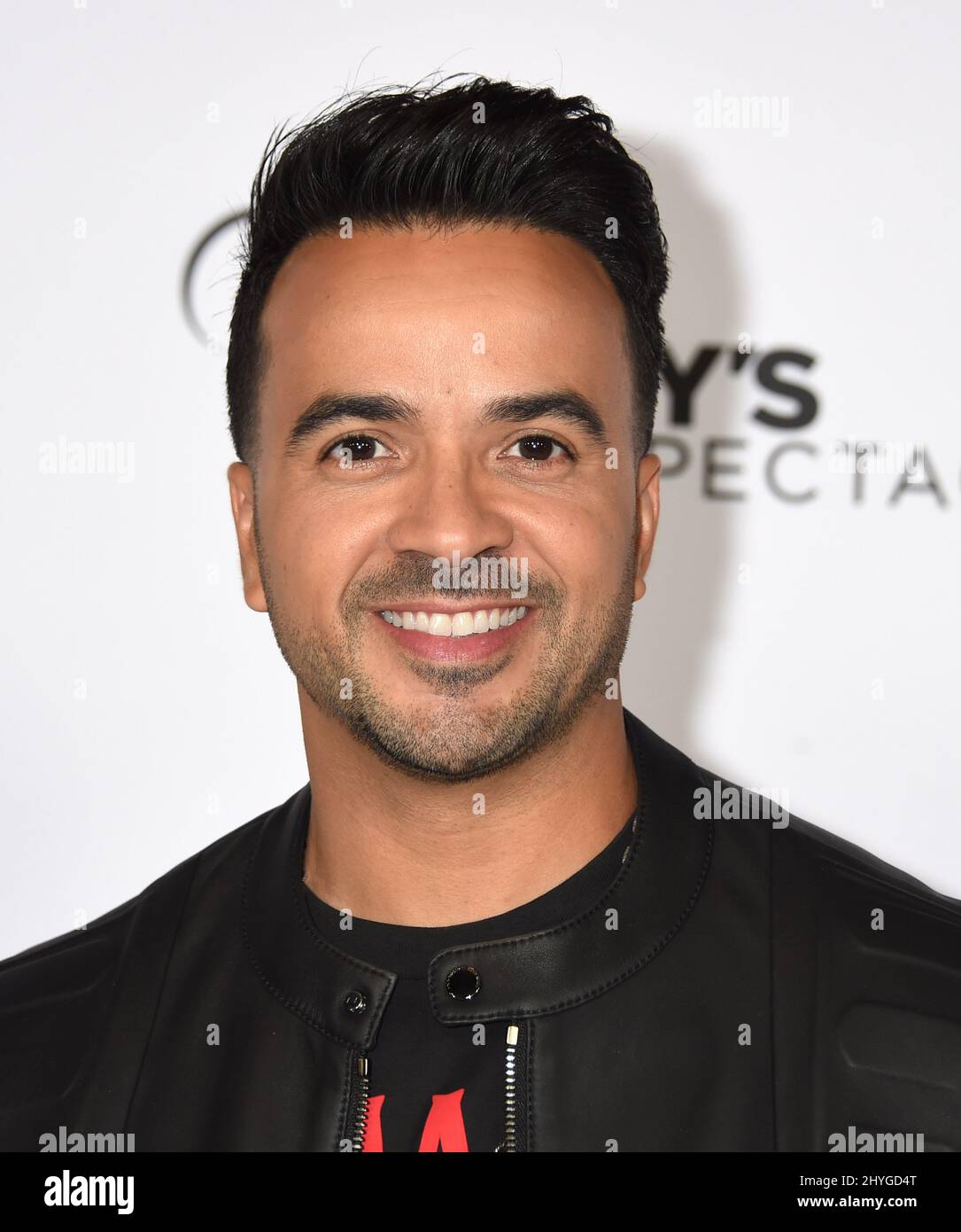 Luis Fonsi arrives at Mickey's 90th Spectacular held at the Shrine ...