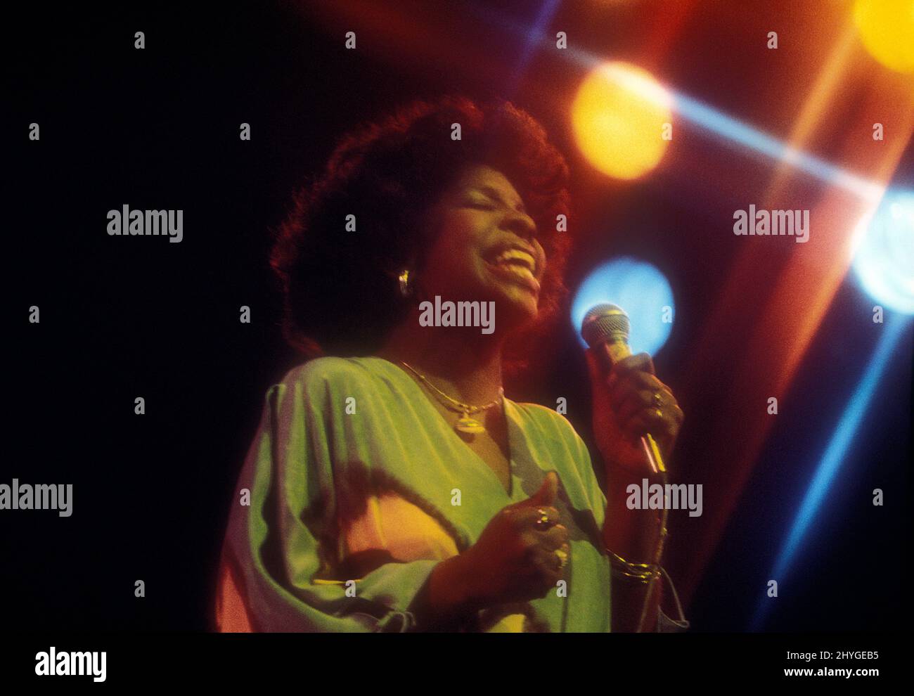 American soul singer gladys knight hi-res stock photography and images ...