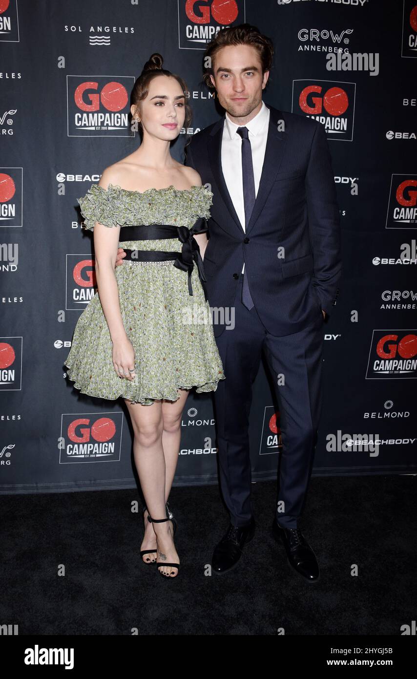 Lily collins robert pattinson hi-res stock photography and images - Alamy