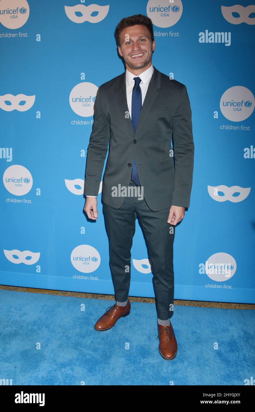 Jon Rudnitsky at the 6th Annual UNICEF Masquerade Ball held at Clifton ...