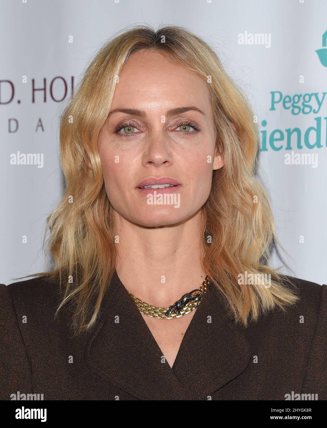 Amber Valletta arriving to the Peggy Albrecht Friendly House 29th ...