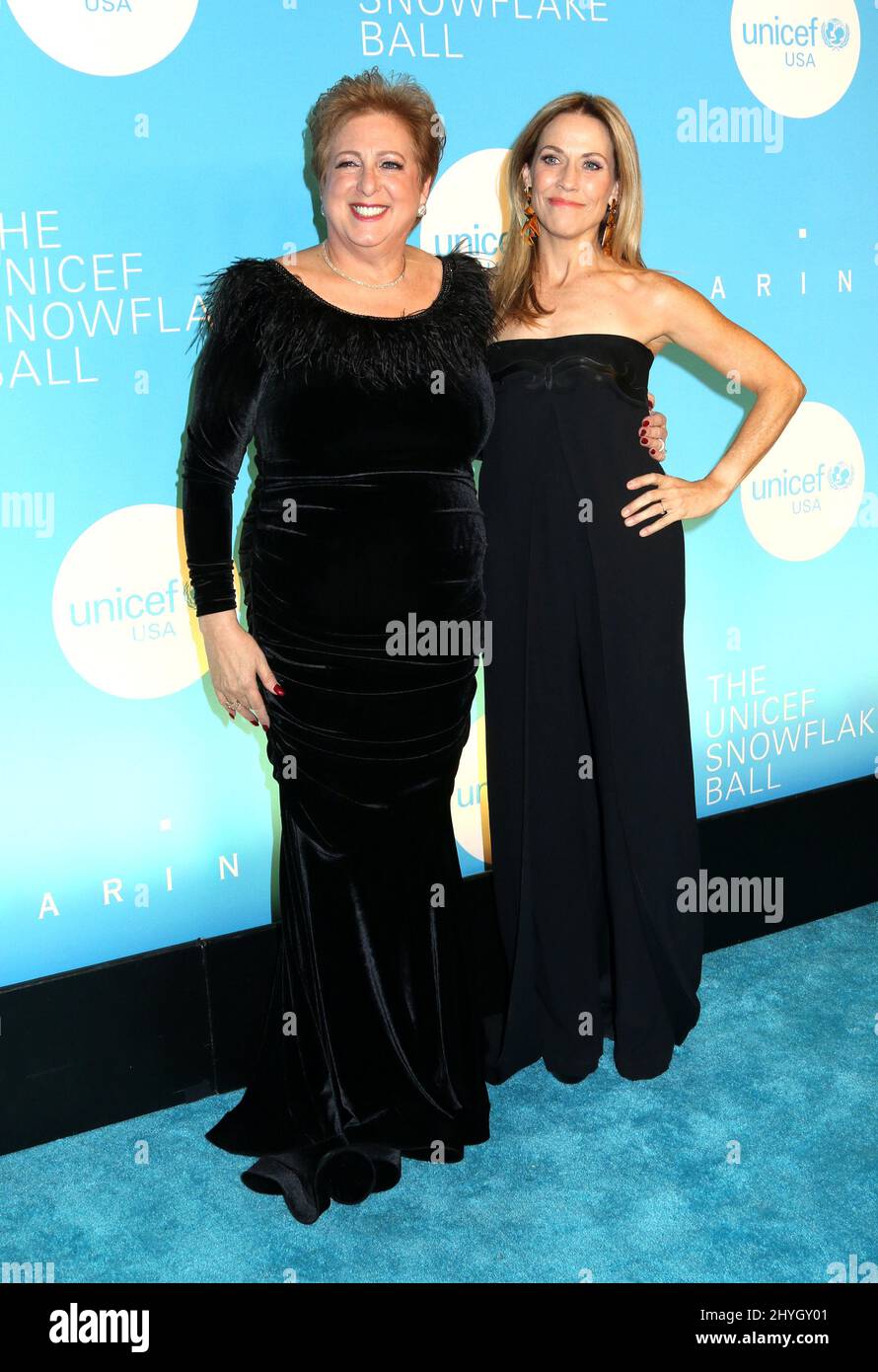 Caryl M. Stern & Sheryl Crow arrives at the 14th Annual UNICEF ...