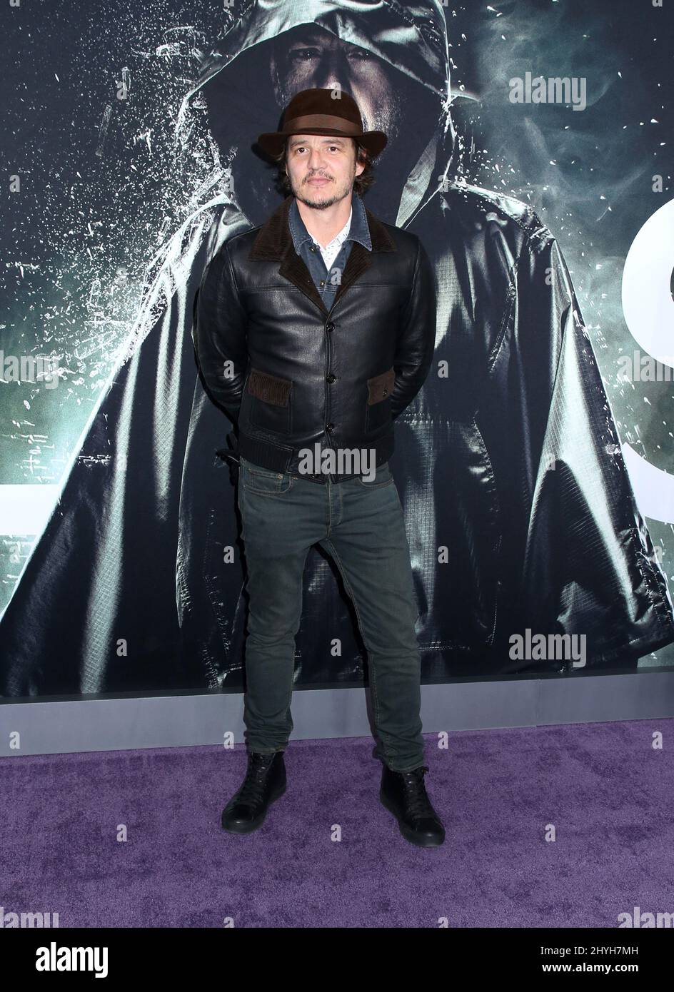 Pedro pascal arriving to hi-res stock photography and images - Alamy