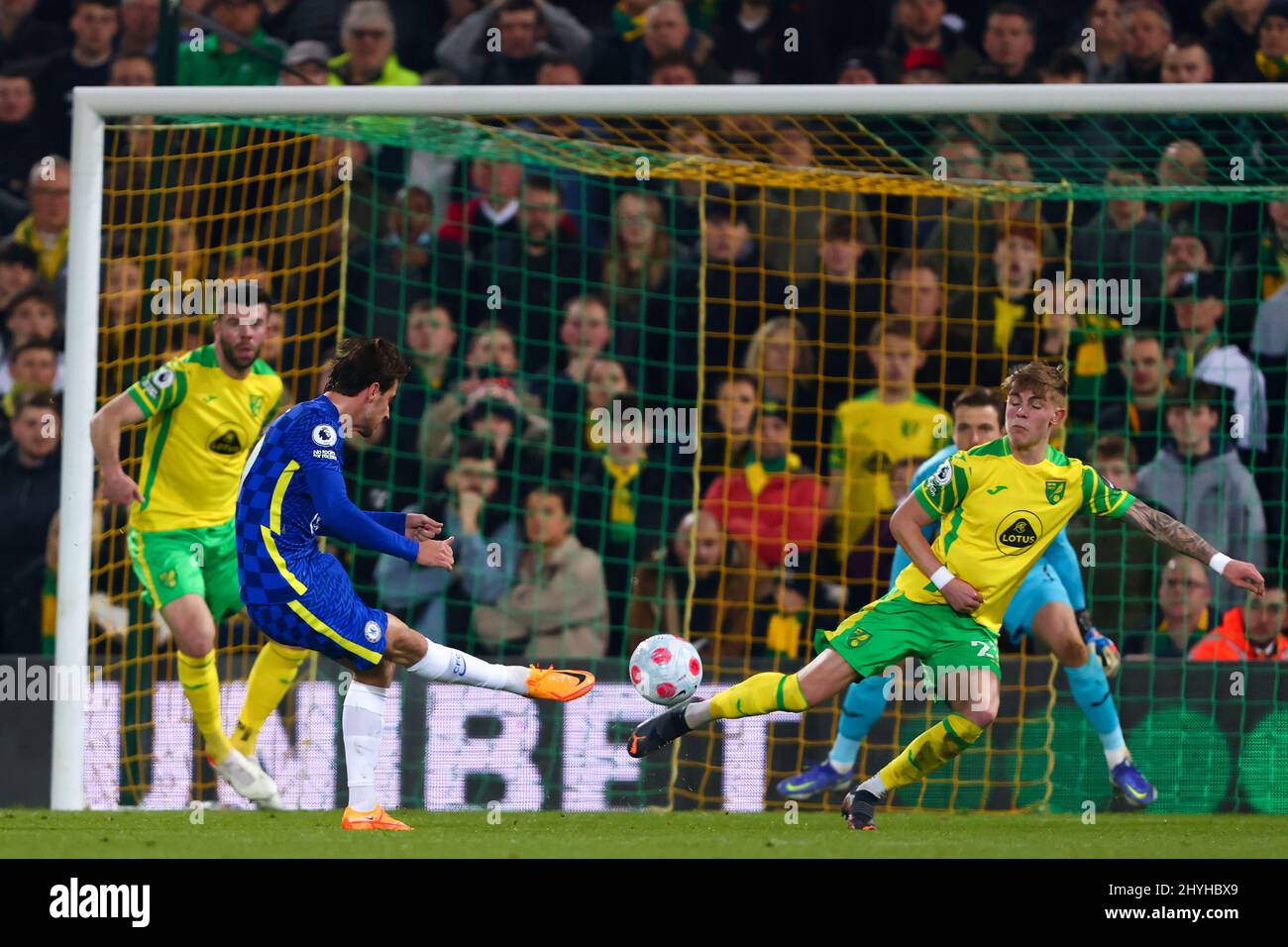 Mason mount goal hi-res stock photography and images - Alamy