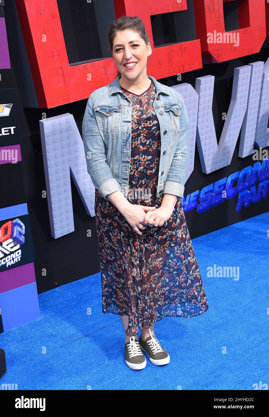 Mayim Bialik arriving to 'The LEGO Movie 2: The Second Part' World ...