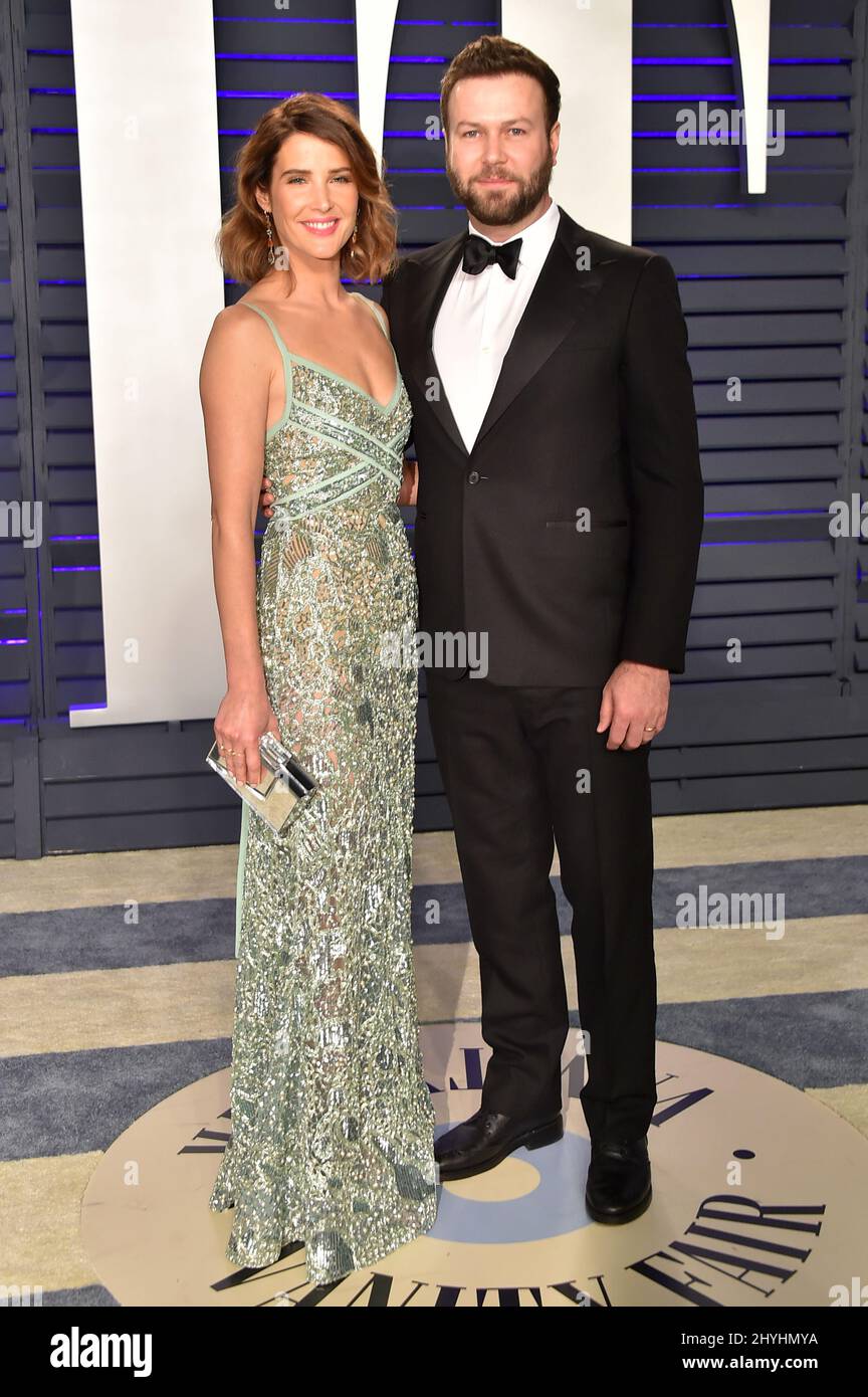 Cobie Smulders and Taran Killam attending the 2019 Vanity Fair Oscar ...