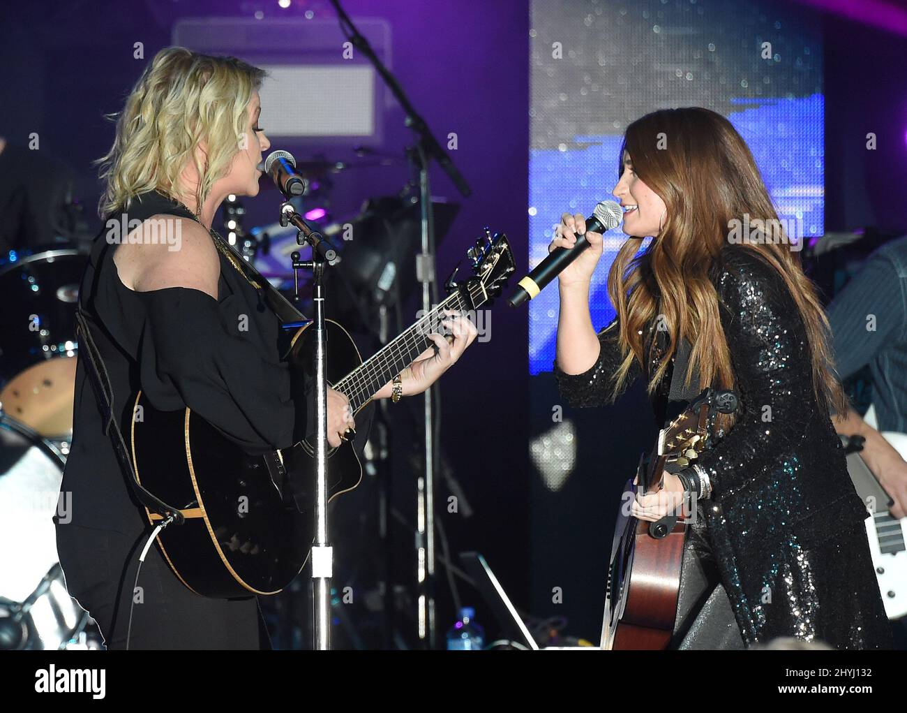 Carolyn dawn johnson onstage hi-res stock photography and images - Alamy