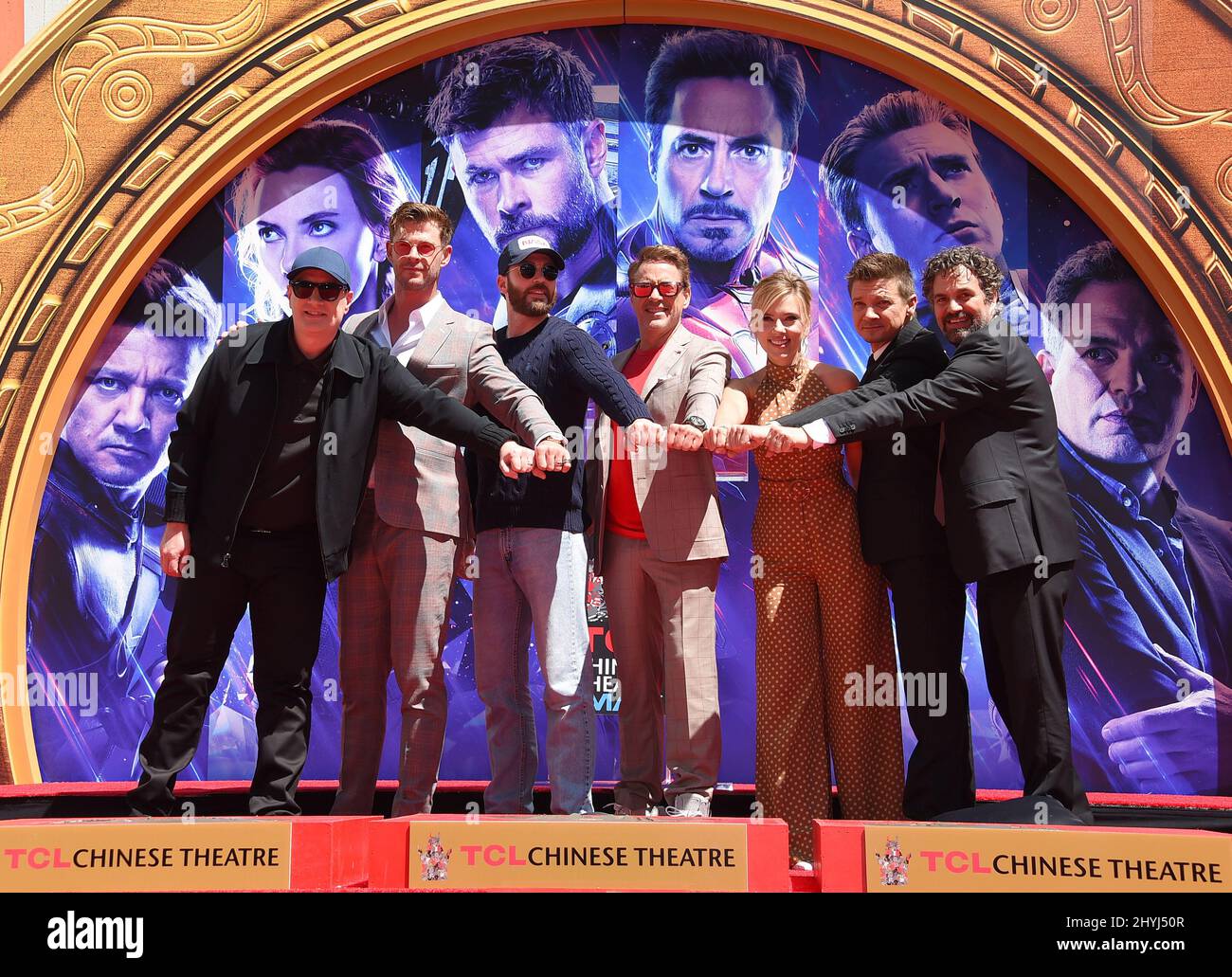 Kevin Feige, Chris Hemsworth, Chris Evans, Robert Downey Jr., Scarlett ...